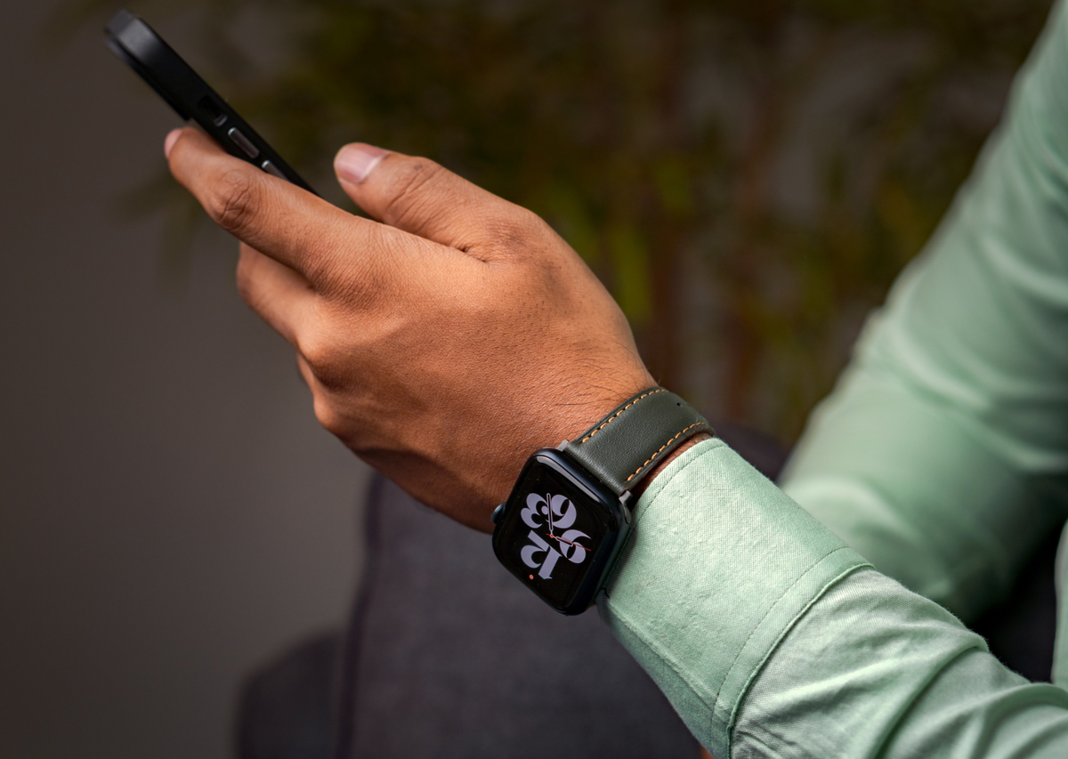 Royal Green Leather Buckle Fit Apple Watch Band | Friday